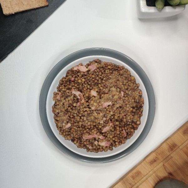 Lentilles à la moutarde et aux lardons